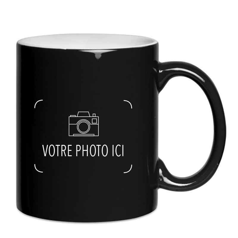 Mug noir magique personnalisable avec photo