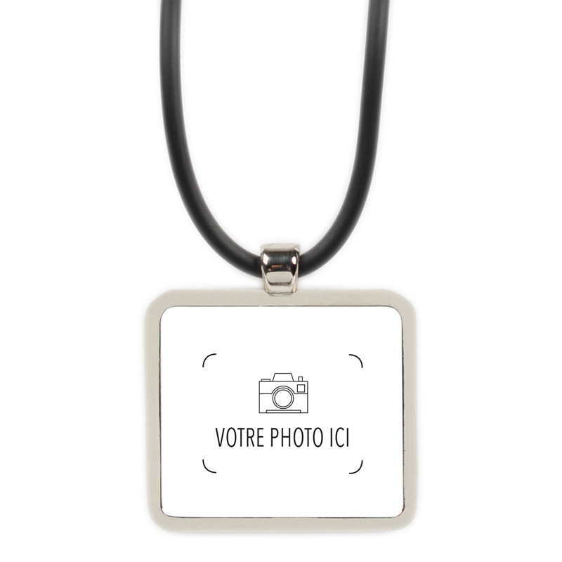 Collier pendentif personnalisé carré