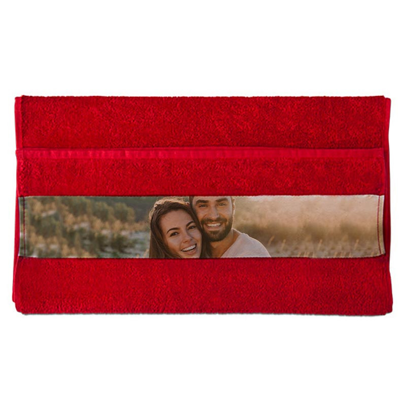 Serviette de bain rouge personnalisable en ligne